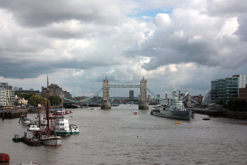 London Bridge and City Views Stock Image - Image of bridge, england ...