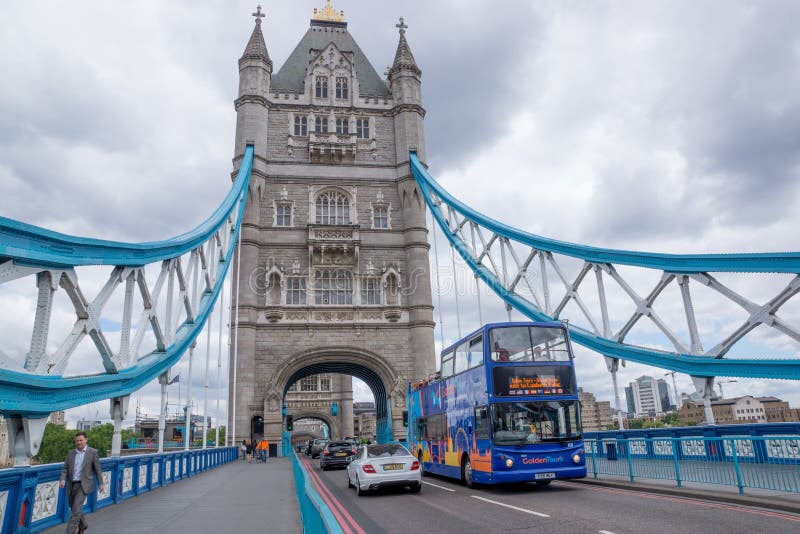 London Bridge editorial photography. Image of england - 66808467