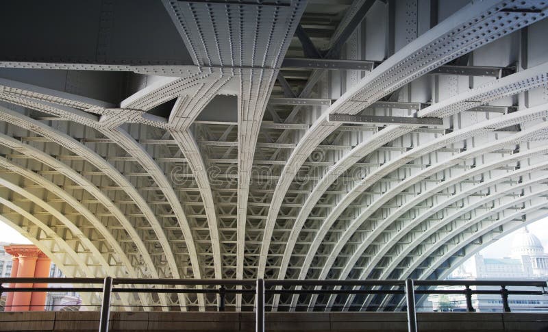 London bridge editorial photo. Image of finance, dawn - 45897391