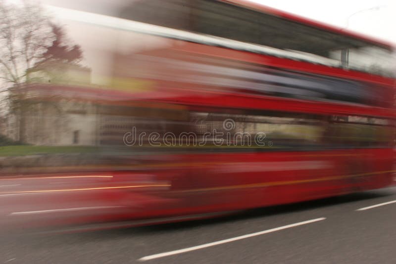 London-Bus fast stockbild. Bild von unschärfe, bewegung - 798249