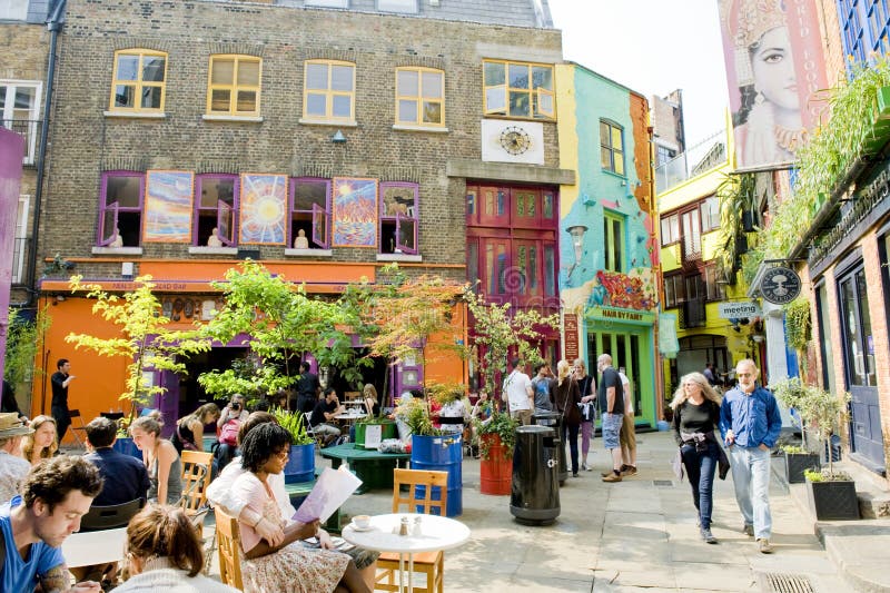London cafe editorial photography. Image of england, city - 19716707