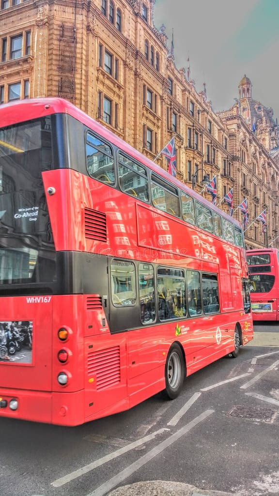 London editorial photo. Image of london, buses - 112897156
