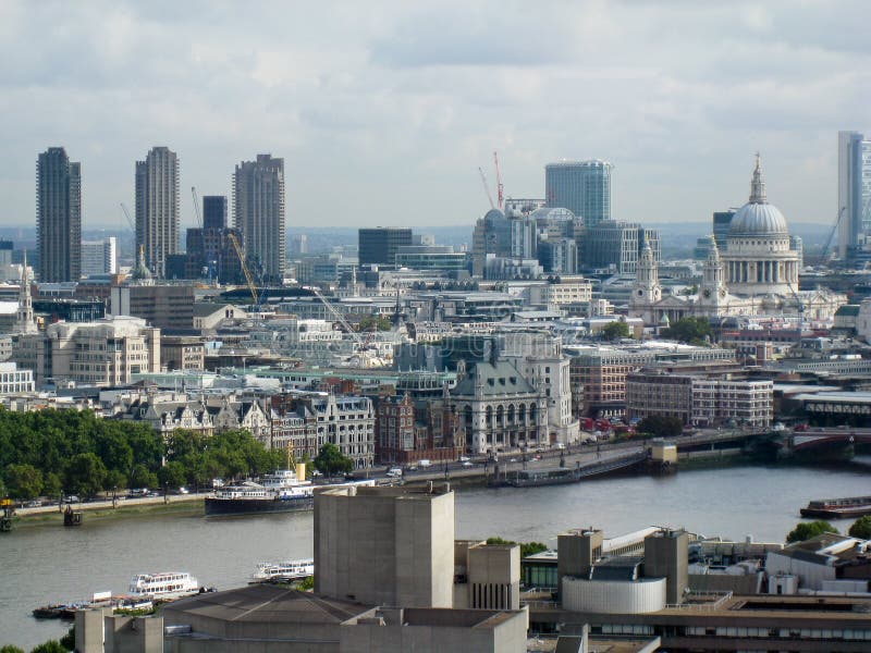 London Cityscape editorial stock photo. Image of cathedral - 17846948