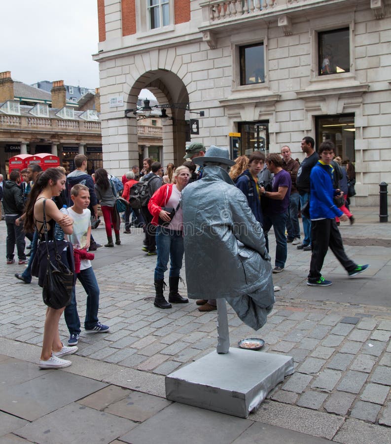London Covent Garden editorial stock image. Image of living - 26375399