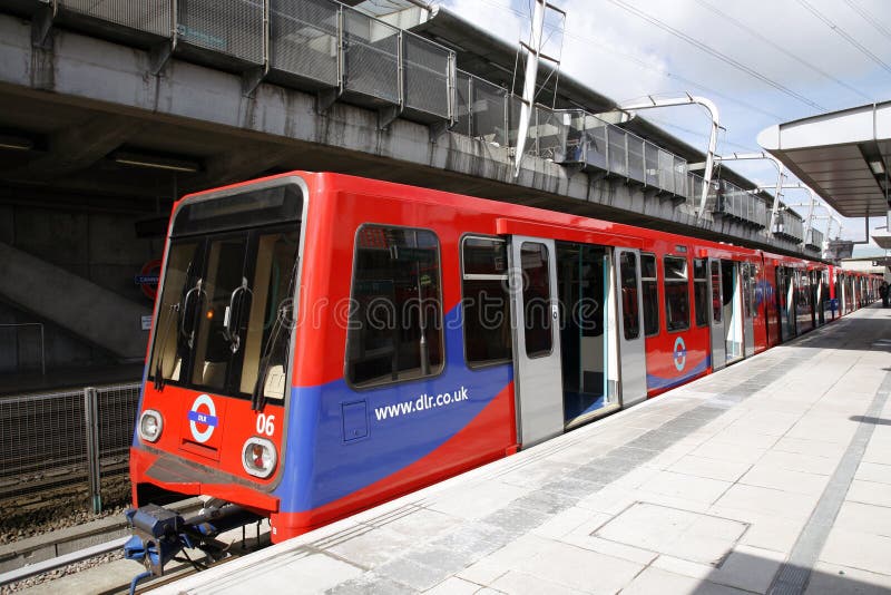 London DLR editorial photography. Image of train, docklands - 26887737