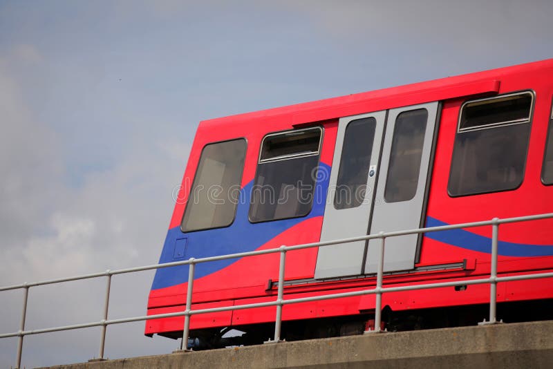 London DLR train stock photo. Image of railway, commuting - 32269008