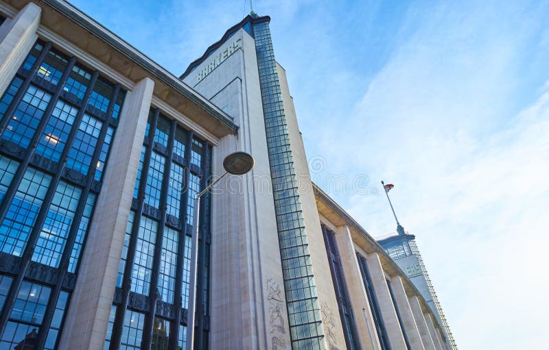 LONDON. England - 08/20/2019: London Building Facade Editorial Stock ...