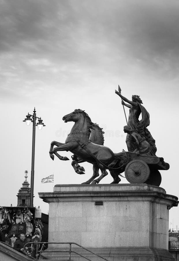 Statue of Boadicea and Her Daughters Erected June 1902, Westminster ...