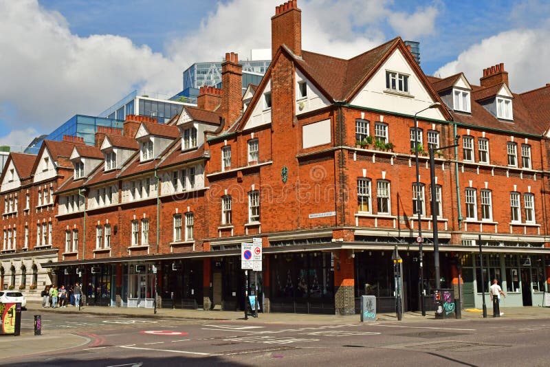 London; England - June 25 2022 : Whitechapel District Editorial Stock ...