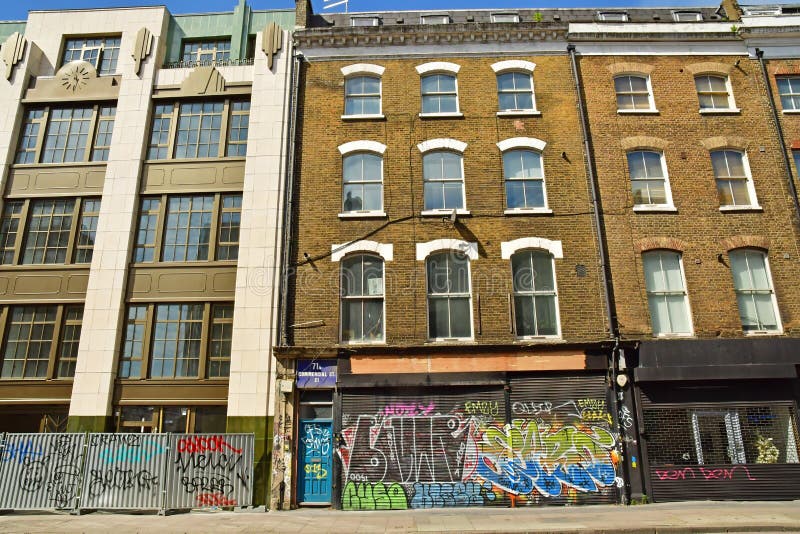 London; England - June 25 2022 : Whitechapel District Editorial Stock ...