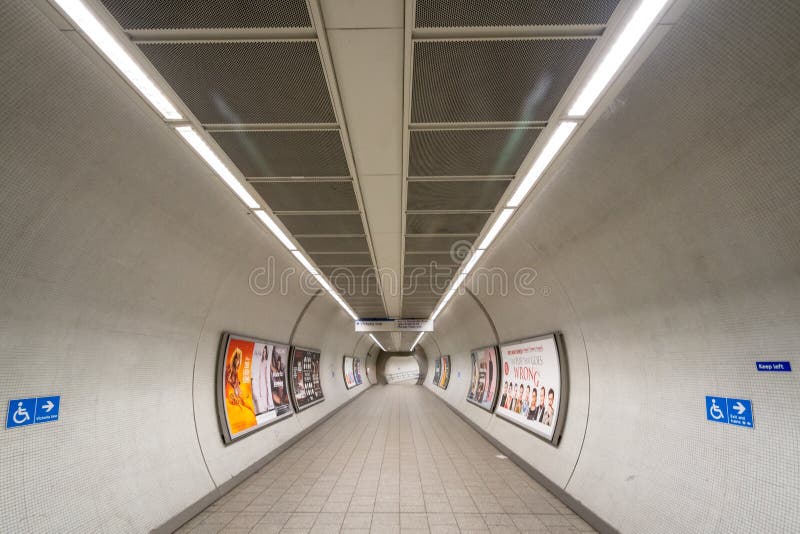London, England - March 07, 2017: London Subway Editorial Photo - Image ...