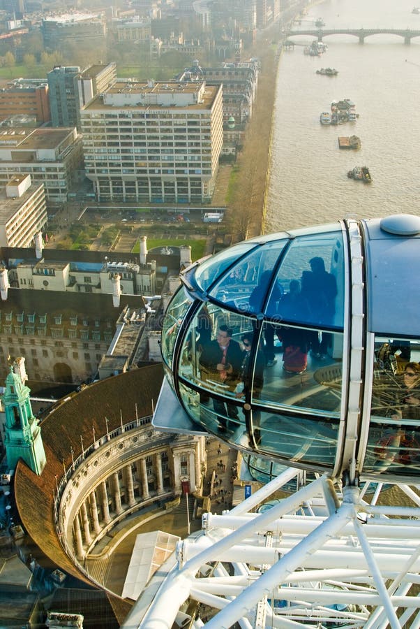 London Eye editorial stock image. Image of frame, millennium - 24331579