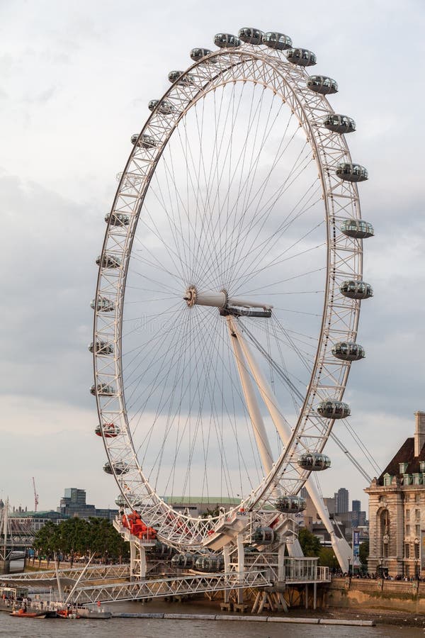 London Eye England editorial image. Image of england - 32255440