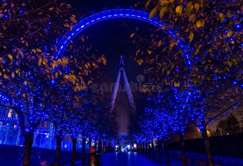 London Eye at night editorial image. Image of hour, kingdom - 130256070