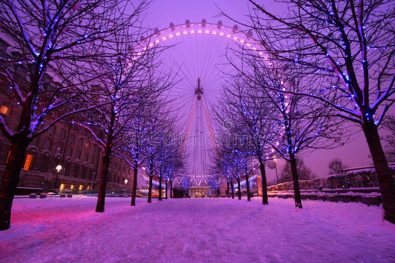 London Eye on a Snowy Evening Editorial Photo - Image of travel, city ...