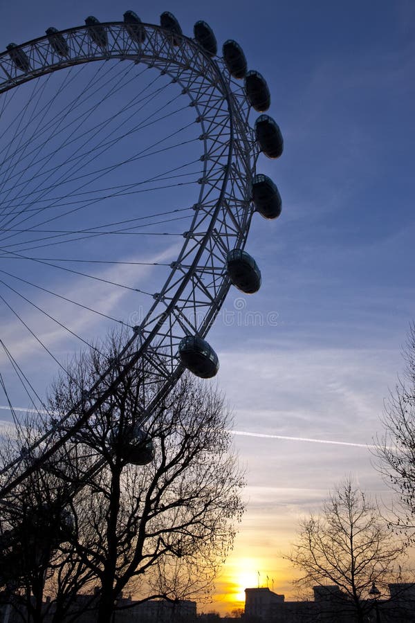 London Eye at Sunset editorial photography. Image of modern - 38820977