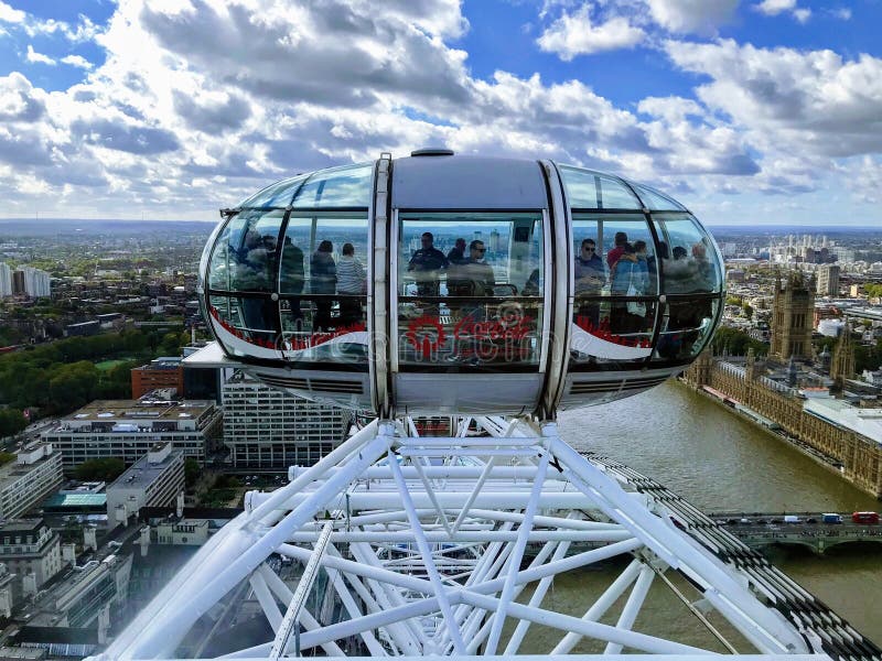 London eye wheel editorial image. Image of skyscraper - 142094915