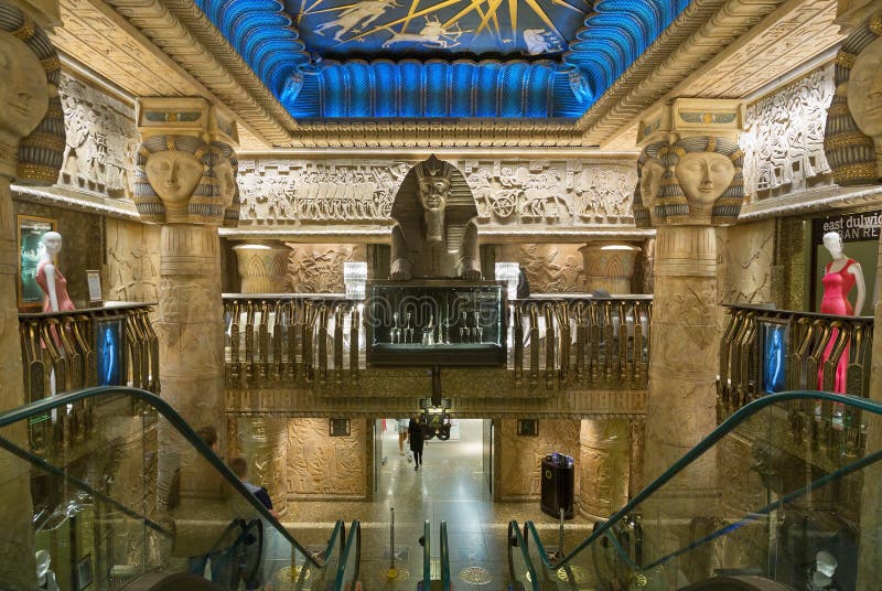 London, Harrods Department Store Editorial Photo - Image of horizontal ...