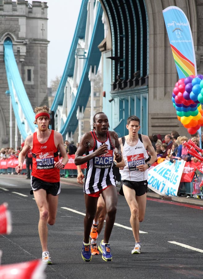 London marathon 2010. editorial photo. Image of london - 14044841