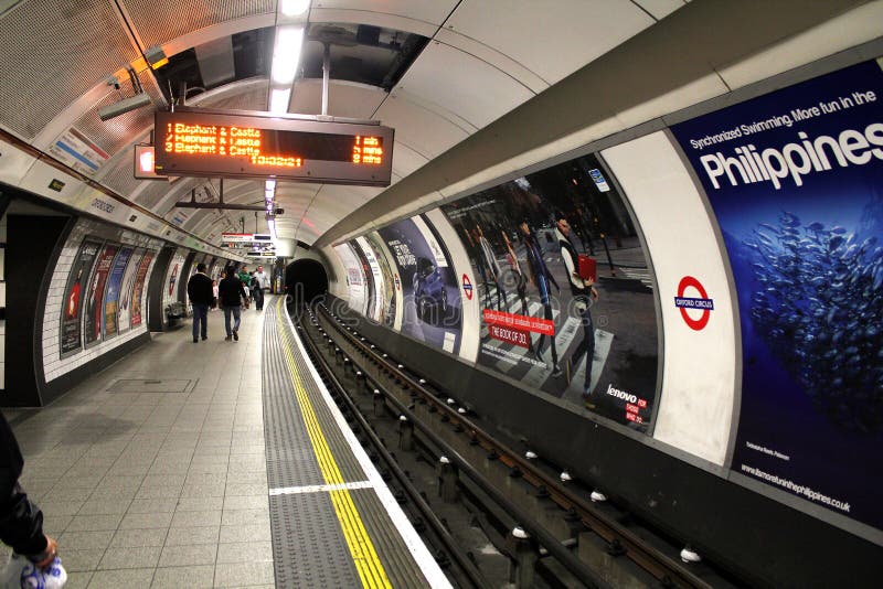 LONDON METRO editorial stock photo. Image of system, display - 38015313