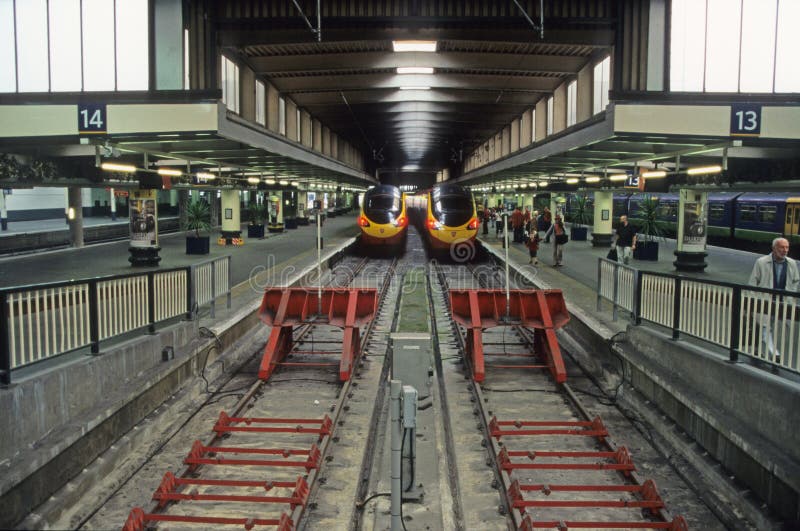 London Rail. Stationary Trains at Platform UK 2003 Editorial ...