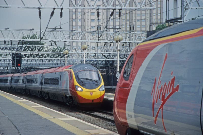 London Rail. Stationary Trains at Platform UK 2003 Editorial Image ...