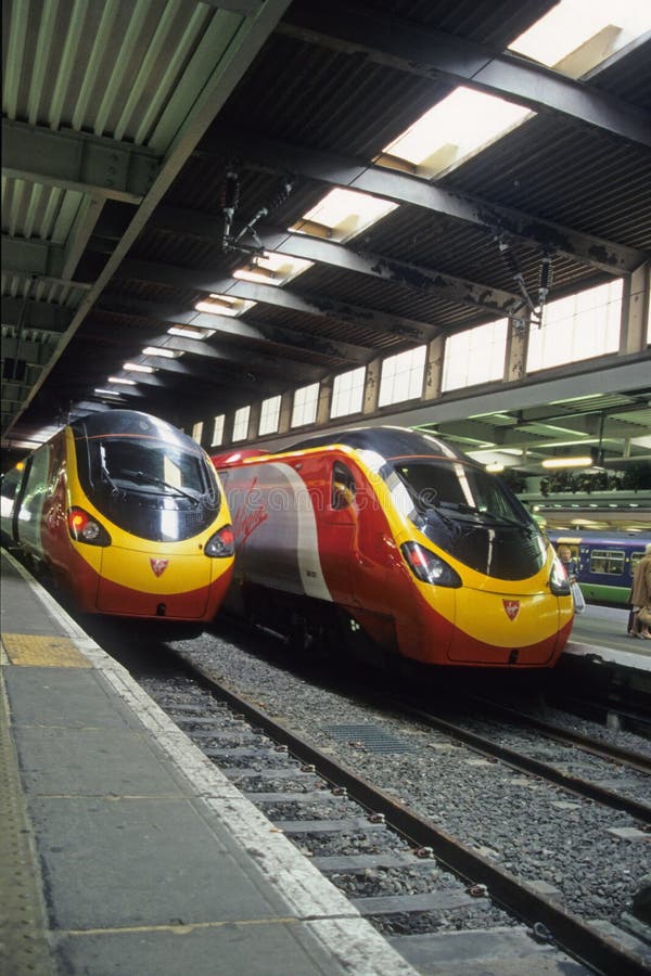 London Rail. Stationary Trains at Platform UK 2003 Editorial ...