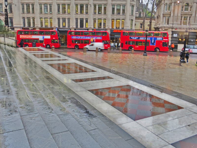 London red buses editorial photo. Image of landmark, cool - 95440701