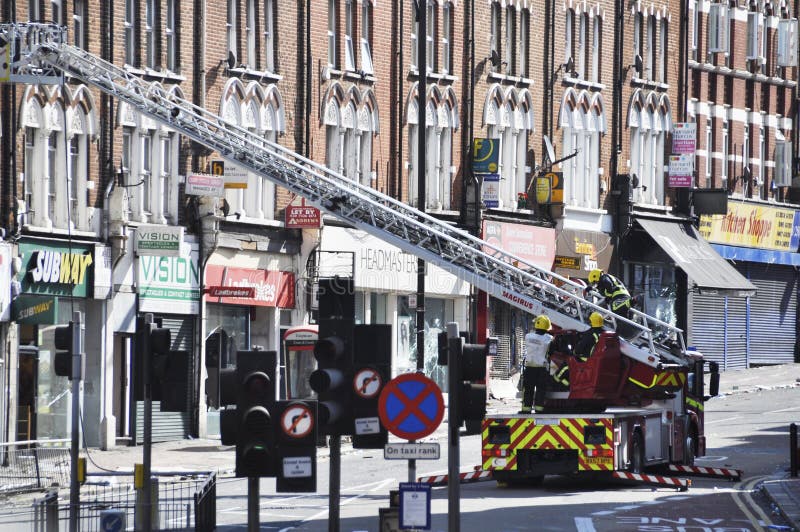 London Riots Aftermath, Clapham Junction Editorial Stock Photo - Image ...