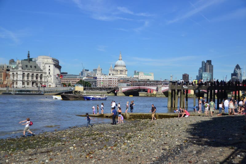 Londoners Enjoying Summer Near Tower Bridge Editorial Photography ...