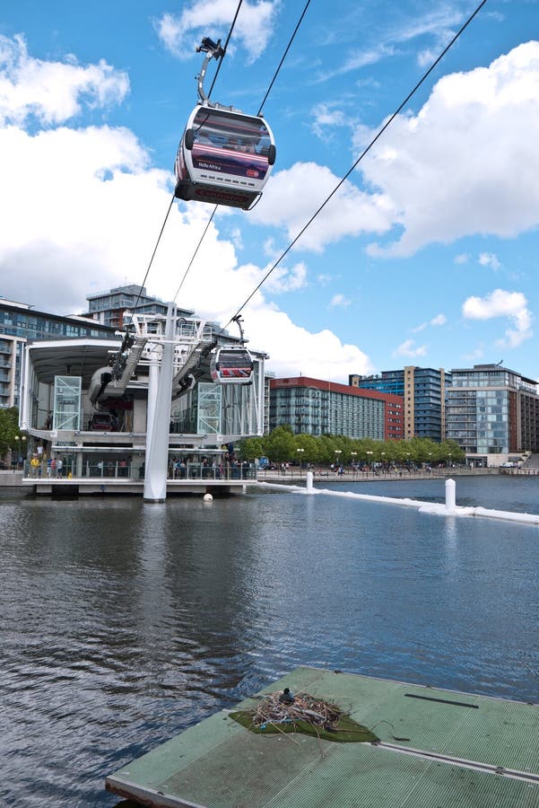 London S New Cable Car Opens. Editorial Photography - Image of royal ...