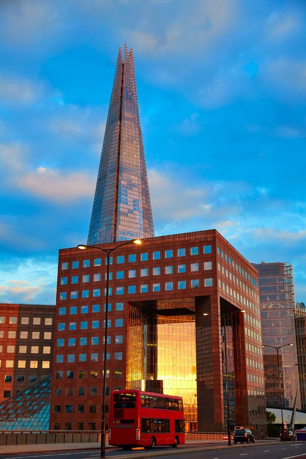 London the Shard Building at Sunset Editorial Photography - Image of ...