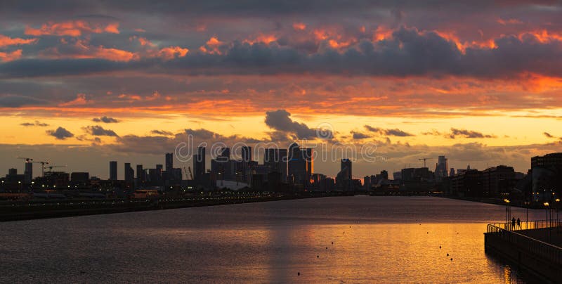 London Skyline Glows at Dusk Over the River. Editorial Photo - Image of ...