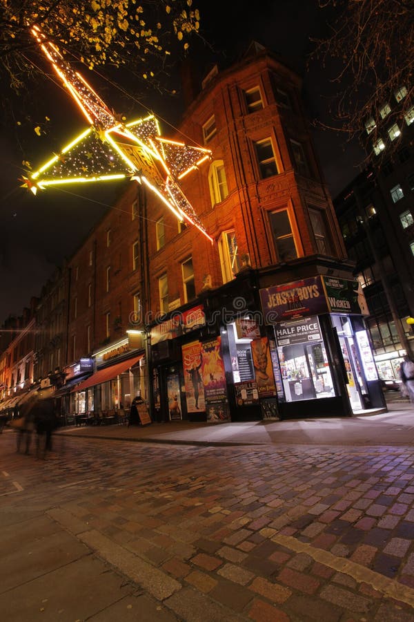 London street at night editorial stock photo. Image of english - 29275908