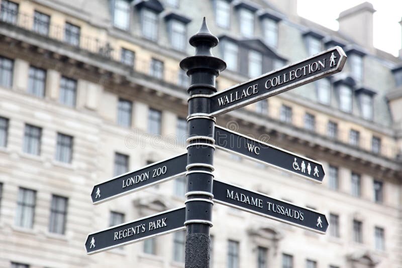 London Street Signpost editorial photo. Image of english - 22611336