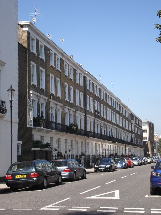 London Street in Summer in England Editorial Stock Image - Image of ...