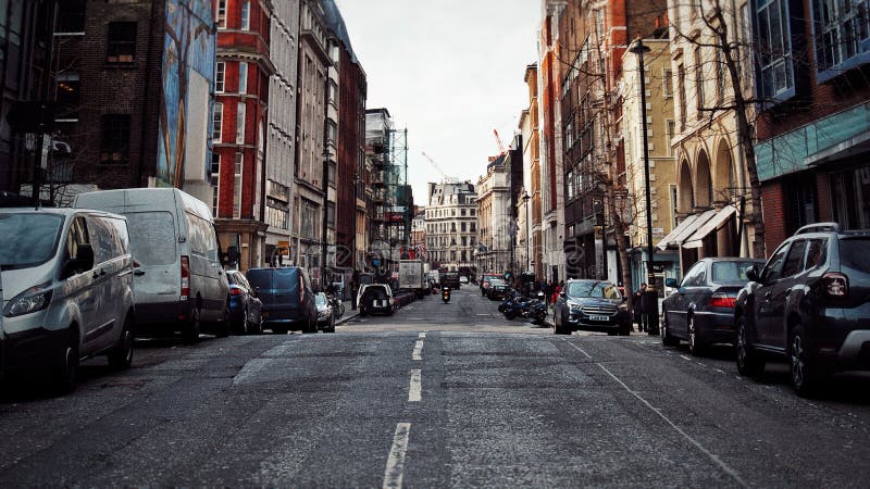 London street view editorial stock image. Image of street - 198679929
