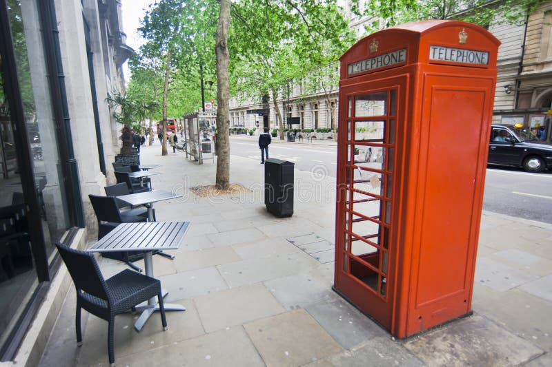 London Telephone Booth editorial photo. Image of street - 26357936
