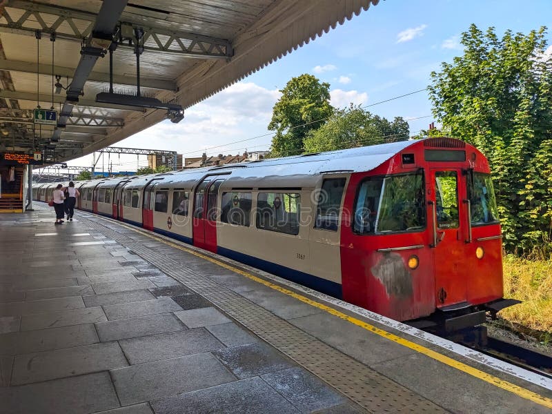 A Bakerloo Line Train Approaching the Platform at Willesden Junction ...