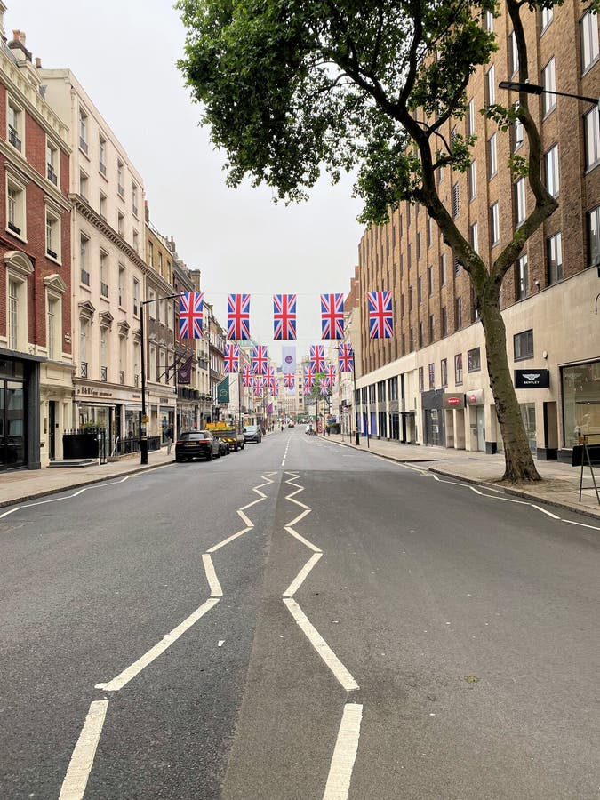 A View of the Streets of London Editorial Photography - Image of park ...