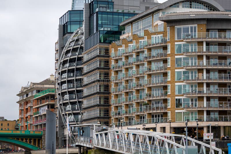 Victorian Building in the Downtown of London Editorial Photo - Image of ...