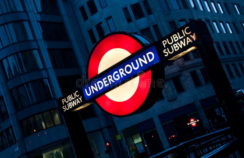 London Undergorund Tube Sign Editorial Photo - Image of architecture ...