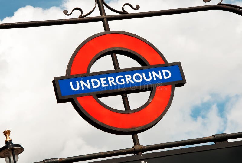 London Underground Sign editorial photo. Image of underground - 16658941