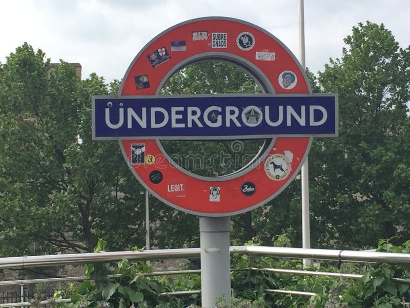 London Underground sign editorial photo. Image of subway - 160690121