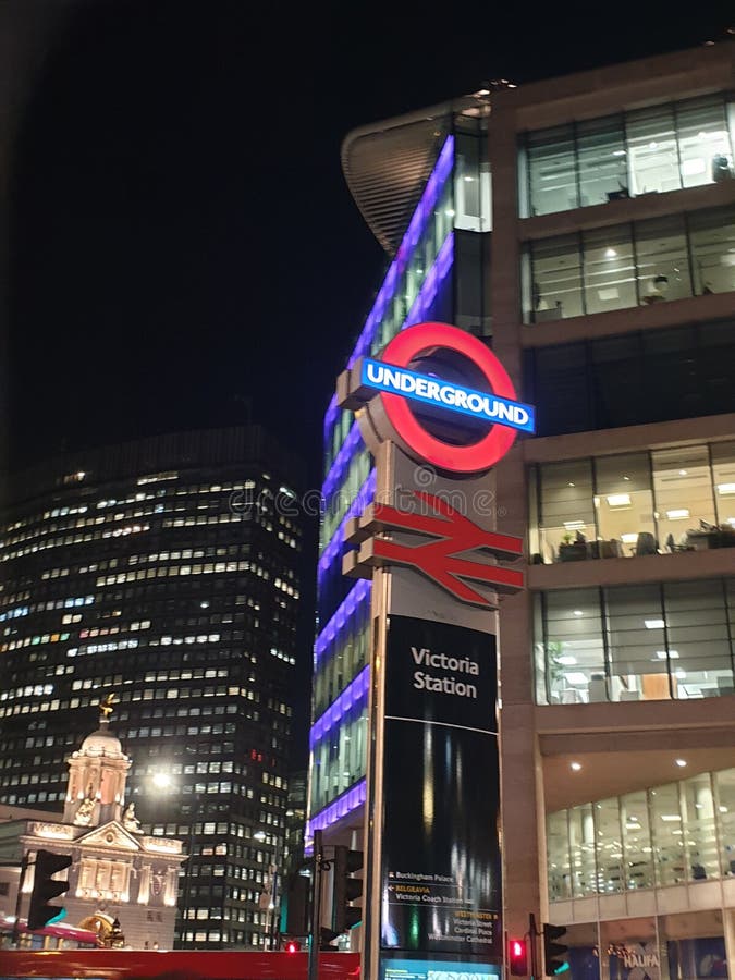 London editorial photography. Image of victoria, london - 162739172