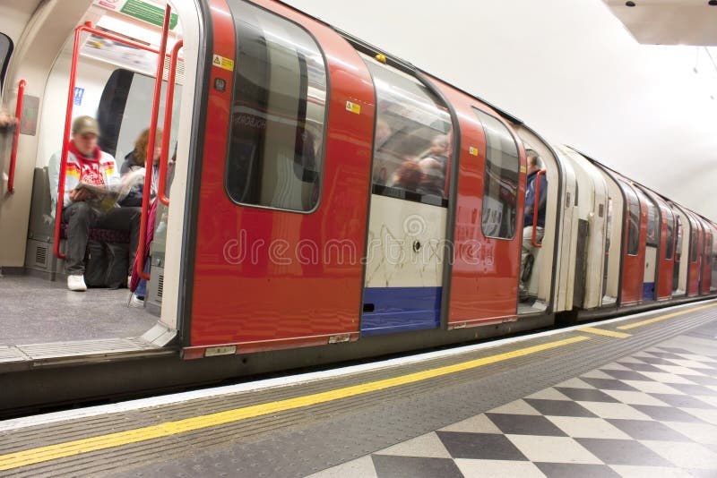 London underground tube editorial photography. Image of open - 13823347
