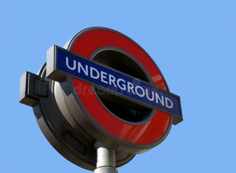 London Underground Tube Sign Editorial Photo - Image of sign, tube ...