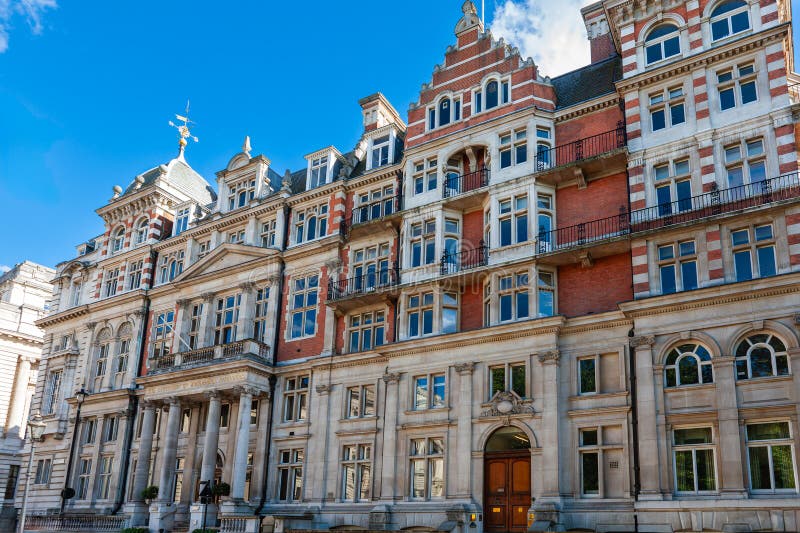 The Institution of Mechanical Engineers (IMechE) Building in London ...