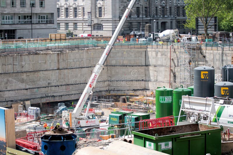 The Shell Center London editorial photography. Image of construction ...
