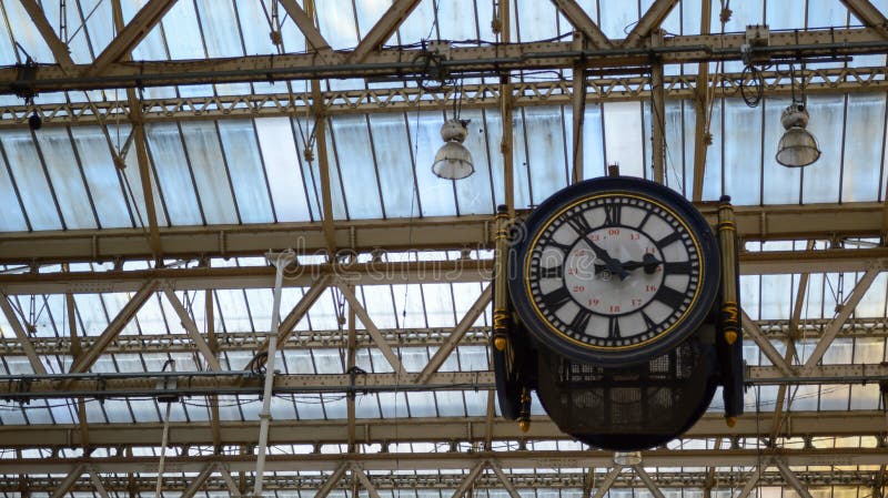 London Waterloo Station Clock Stock Photo - Image of white, rendezvous ...